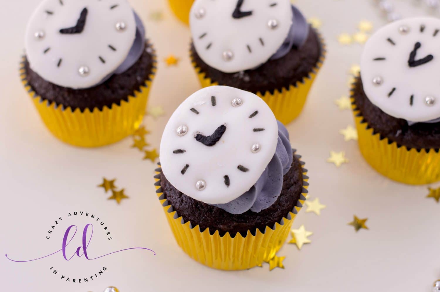 Countdown Cupcakes for New Year's | Crazy Adventures in Parenting