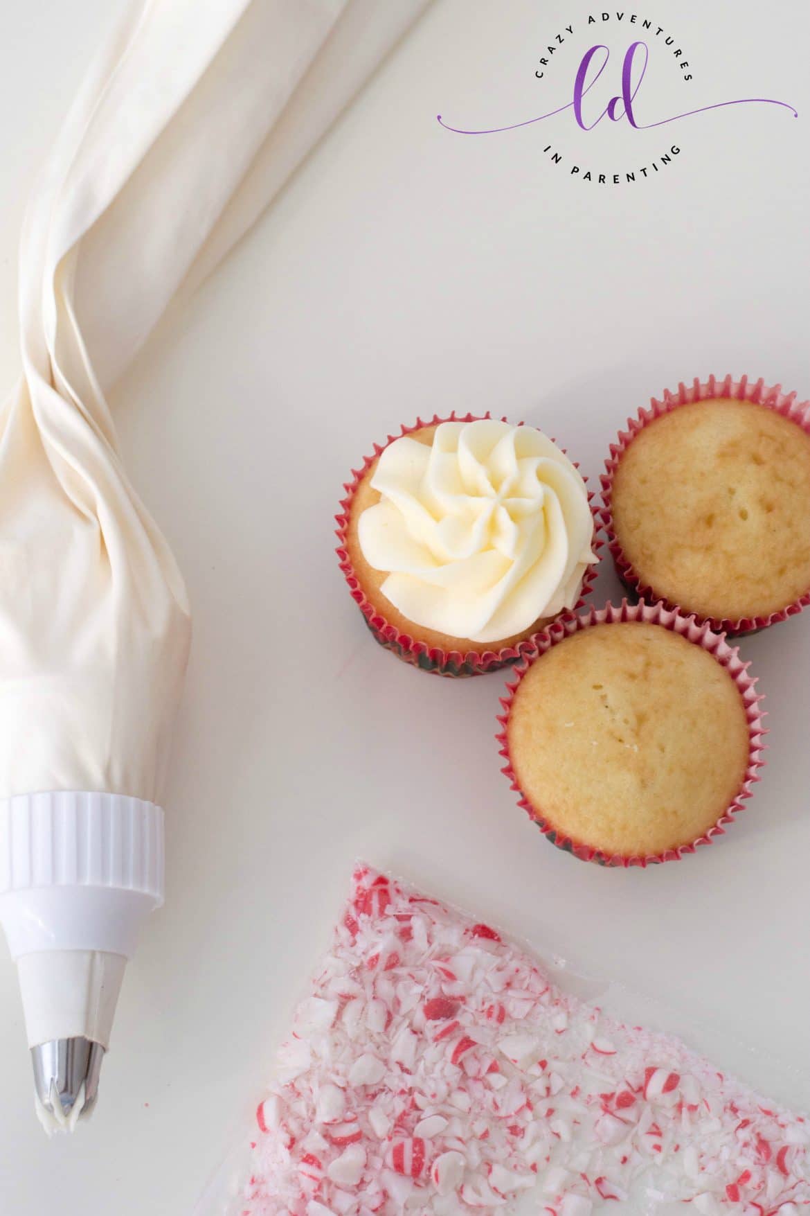 Peppermint Cupcakes | Crazy Adventures in Parenting