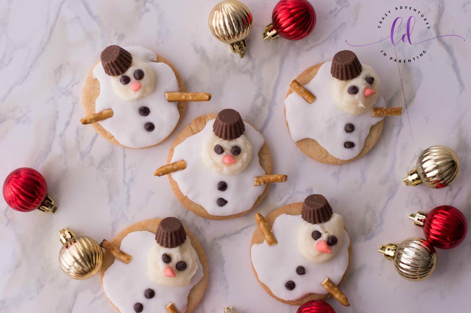 Easy Melted Snowman Cookies | Crazy Adventures in Parenting