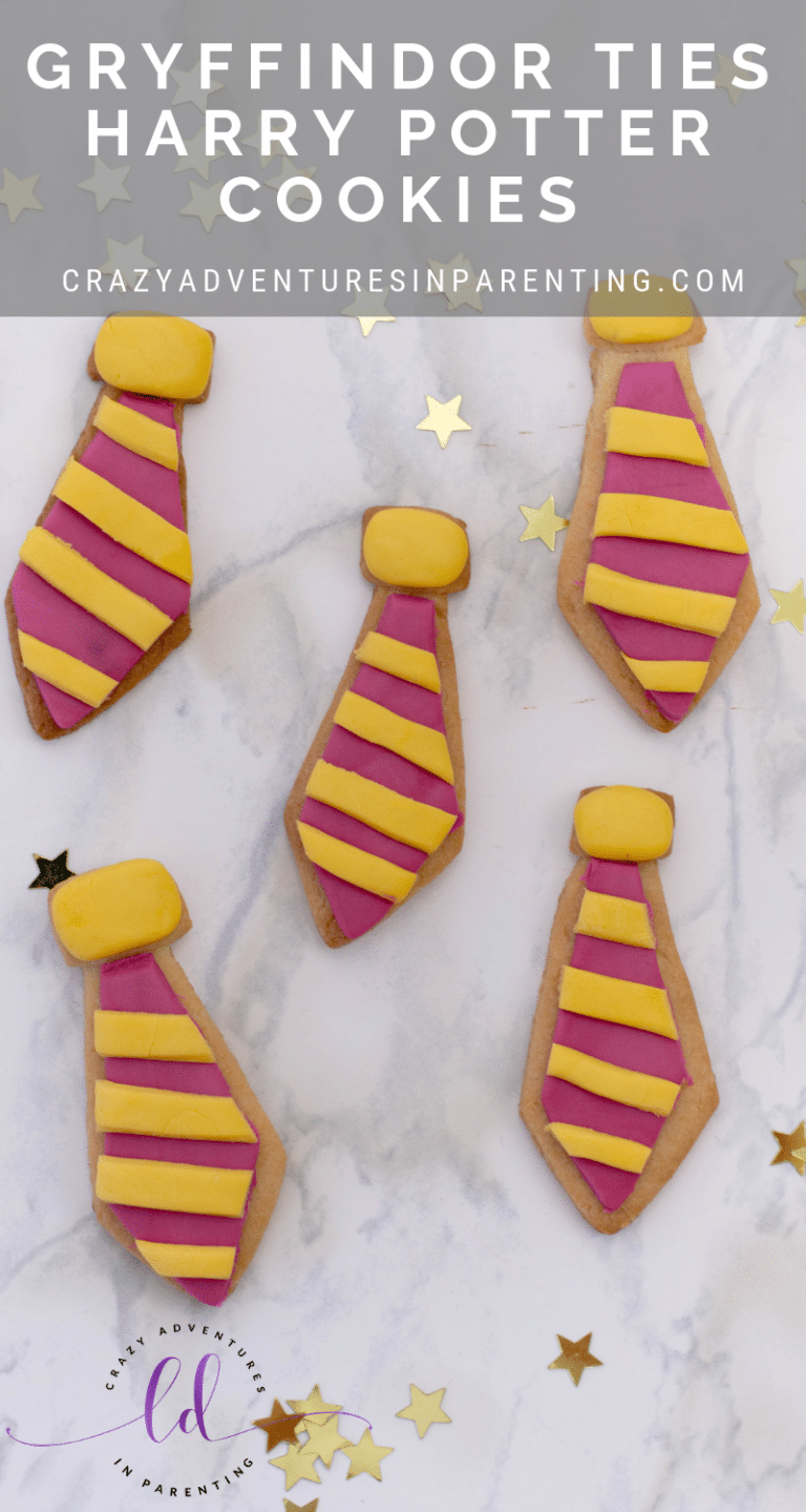 Harry Potter Cookies - Gryffindor Ties | Crazy Adventures in Parenting
