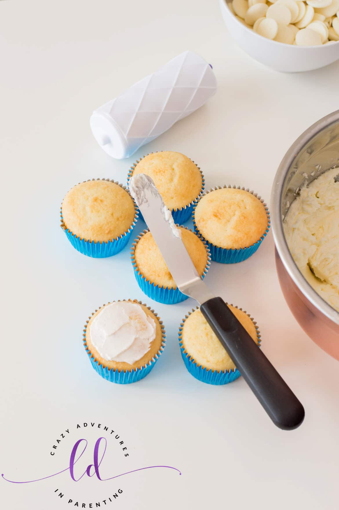 Easy Elsa Frozen Cupcakes Recipe | Crazy Adventures in Parenting